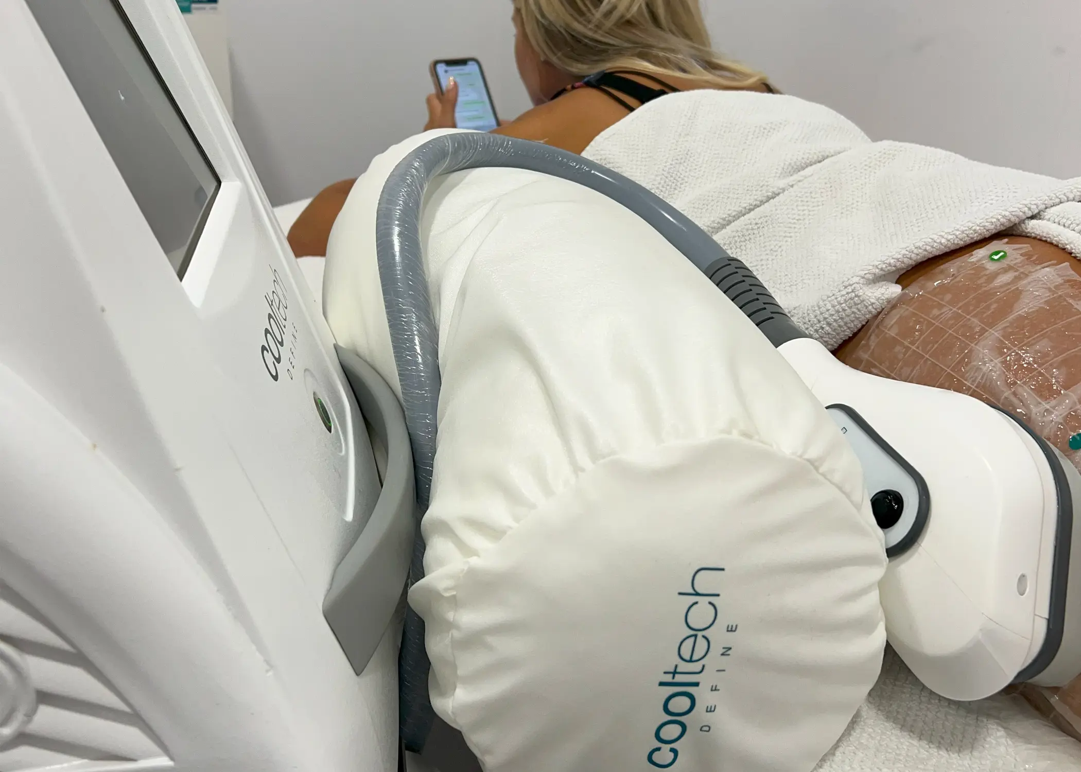 Cooltech Define Cryolipolysis Device - Sinclair Global